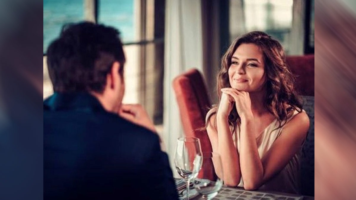 First Date: अपनी पहली डेट पर बकवास करने के बजाए ये 5 सवाल जरूर पूछें ...