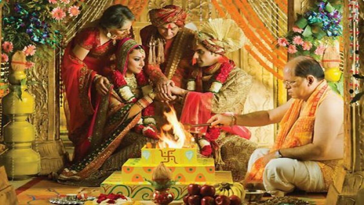 Kanyadan:विवाह में ‘कन्यादान’ पिता के लिए सबसे भावनात्मक क्षण, जानें ...