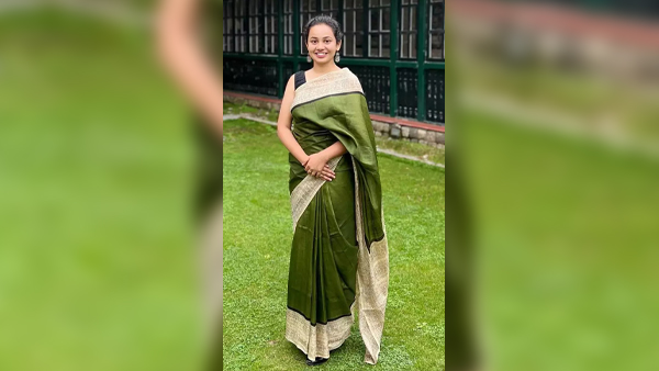 इंटरव्‍यू के ल‍िए बेस्‍ट हैं IAS रिया डाबी के ये 5 फॉर्मल ब्‍लाउज ...