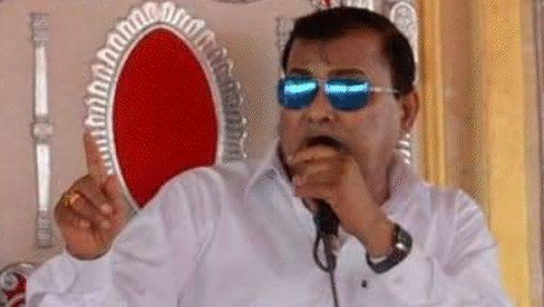 Hathras Stampede: कौन है भोले बाबा' जिनके सत्संग में भगदड़ मचने से गई ...