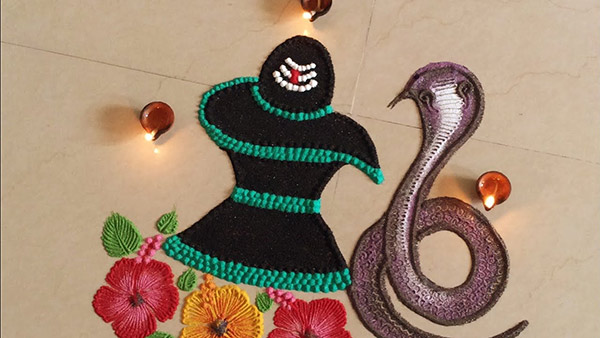 Nag Panchami Rangoli Design: नाग पंचमी पर आंगन में बनाएं ये सुंदर ...