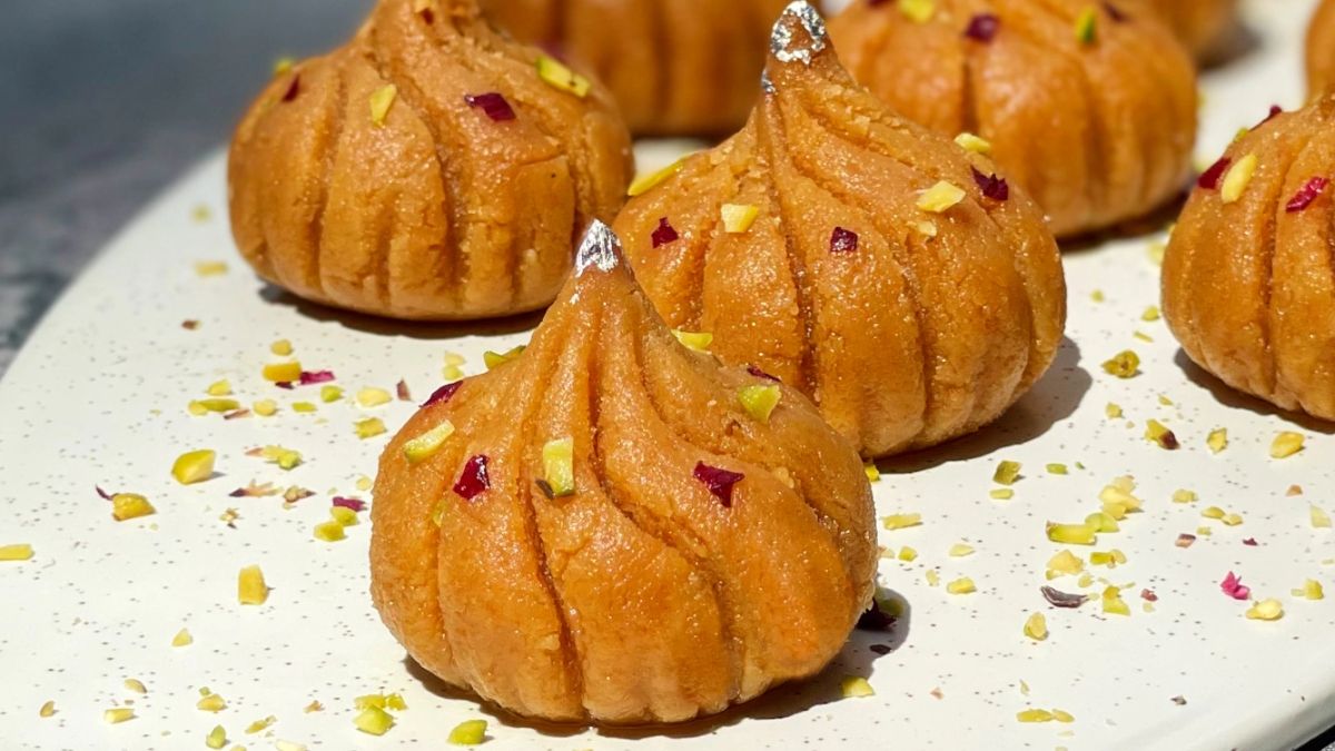 Ganesh Utsav 2024: बेसन के लड्डू नहीं इस बार बप्‍पा को लगाएं बेसन के ...