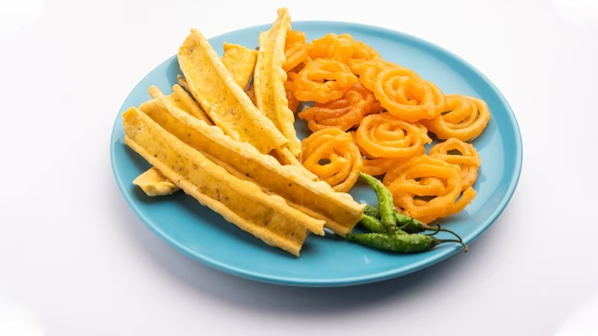 Dussehra 2024: गुजरात में दशहरे पर क्यों खाई जाती है जलेबी और फाफड़ा ...