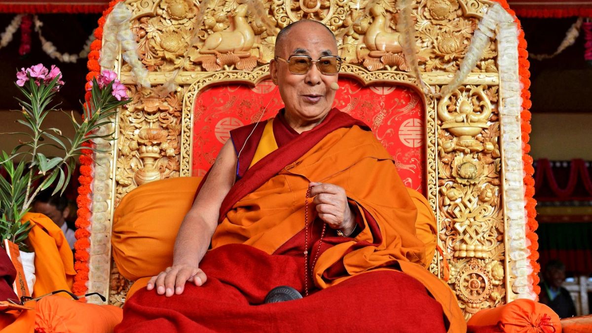 Dalai Lama List: कौन थे पहले दलाई लामा, यहां देखें तिब्‍बती धर्मगुरुओं ...