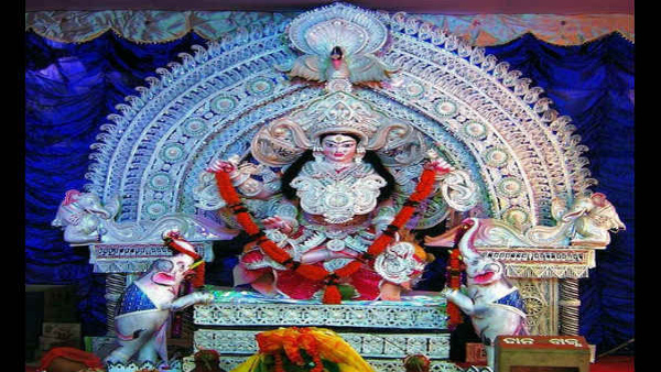 ಹಣದ ಸಮಸ್ಯೆಗೆ ಮುಕ್ತಿ ಪಡೆಯಲು ಈ ಕುಬೇರ ಮಂತ್ರ ಪಠಿಸಿ..! | Chant These Kubera ...