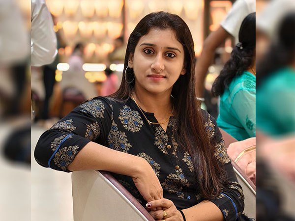 എല്ലാം ഒരു സ്വപ്‌നം പോലെ.. സ്റ്റാന്റപ് കോമഡിയില്‍ മലയാളികളുടെ മനസ് കവര്‍ന്ന ഹിന്ദിക്കാരി ...