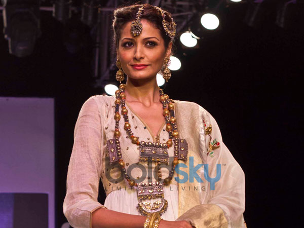 IIJW'13: Dhora n Rivaayat's Gothic Jewellery - Boldsky