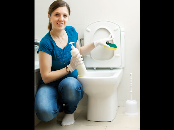 Easy Tips For Cleaning Your Commode - Boldsky