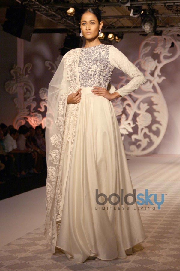 ICW 2014 Varun Bahl Show - Boldsky