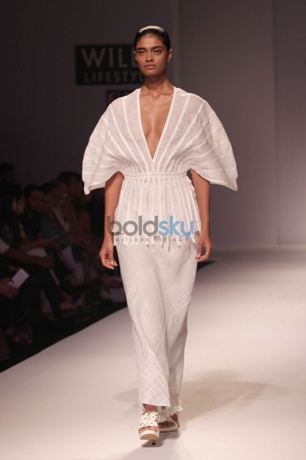 Wills India Fashion Week 2015 - Wendell Rodricks - Boldsky