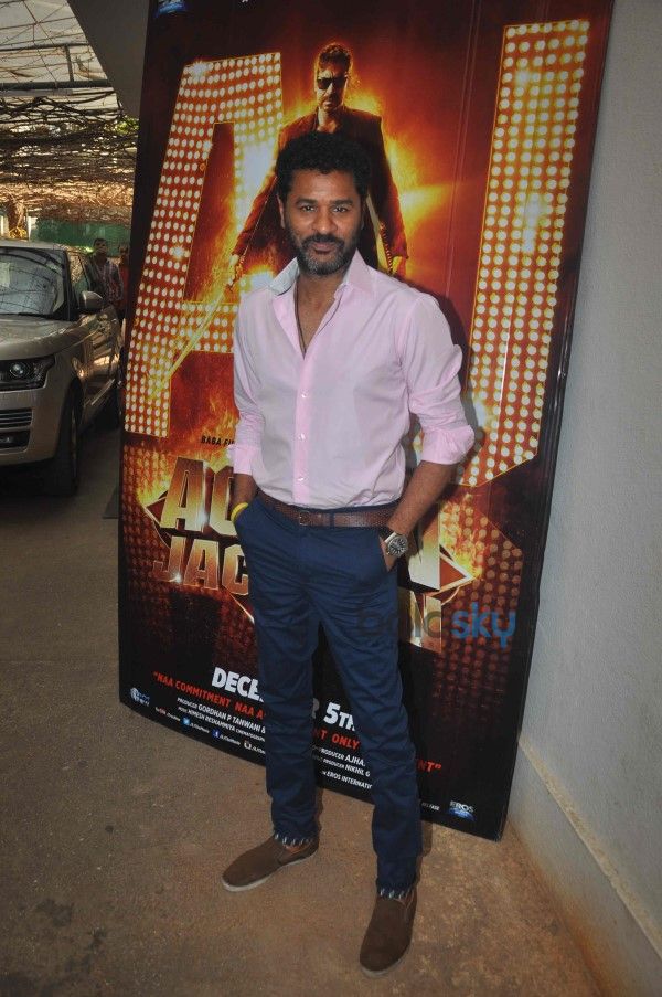 'AJ' Song Launch From 'Action jackson' - Boldsky