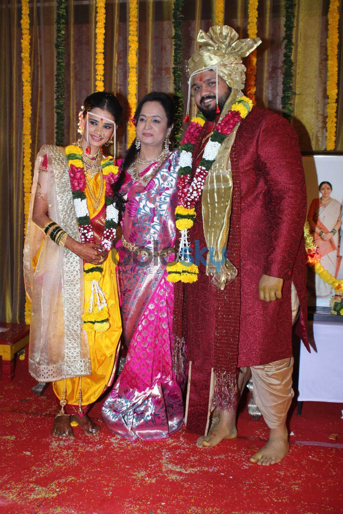 Wedding Of Smita Thackeray Son Rahul Thakre With Aditi Redkar. - Boldsky