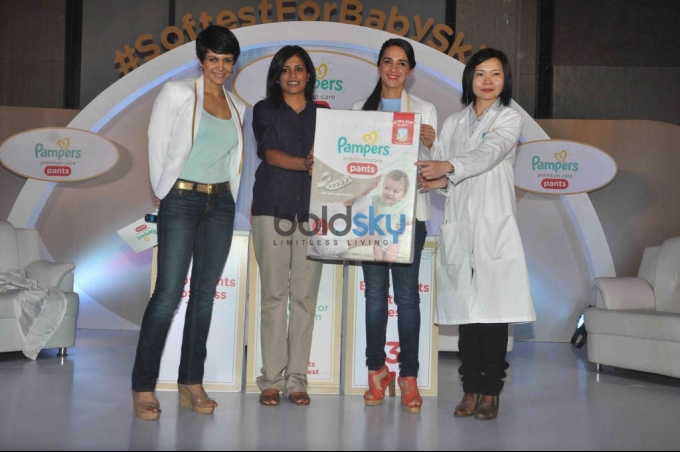 Mandira And Tara Sharma At Pampers Event - Boldsky
