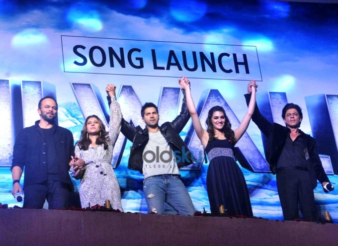 Kajol, Varun, Kriti And Shah Rukh At Launch Of The Song From Dilwale ...