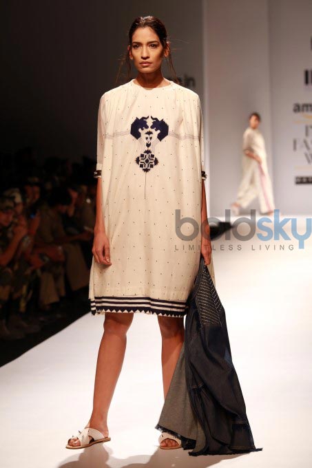 Designer IKAI Collection At AIFW Spring Summer 2017 - Boldsky