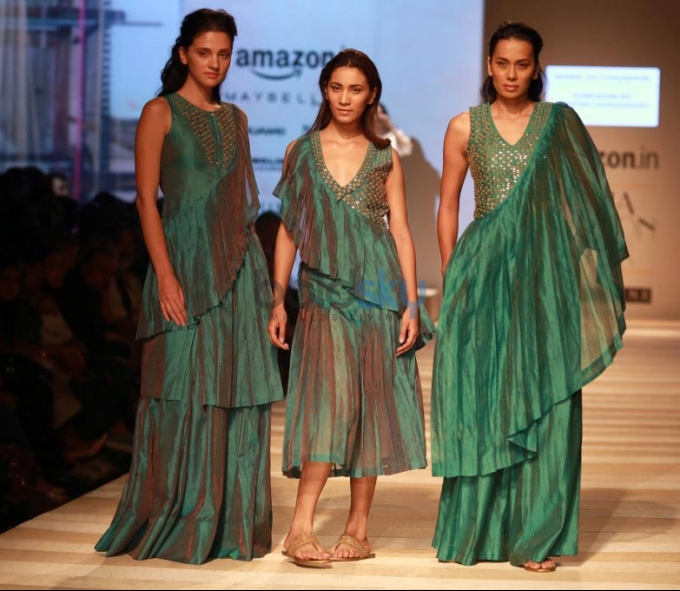 Opening Show The Road To Chanderi At AIFW 2016 - Boldsky