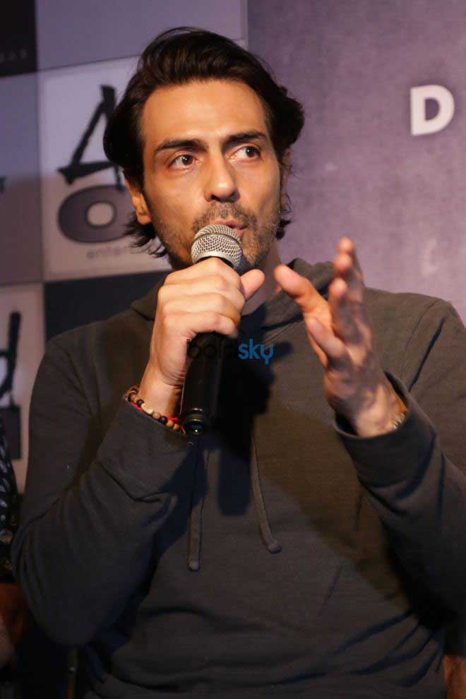 Arjun Rampal With Aishwarya Rajesh At A Press Meet To Promote Daddy In ...