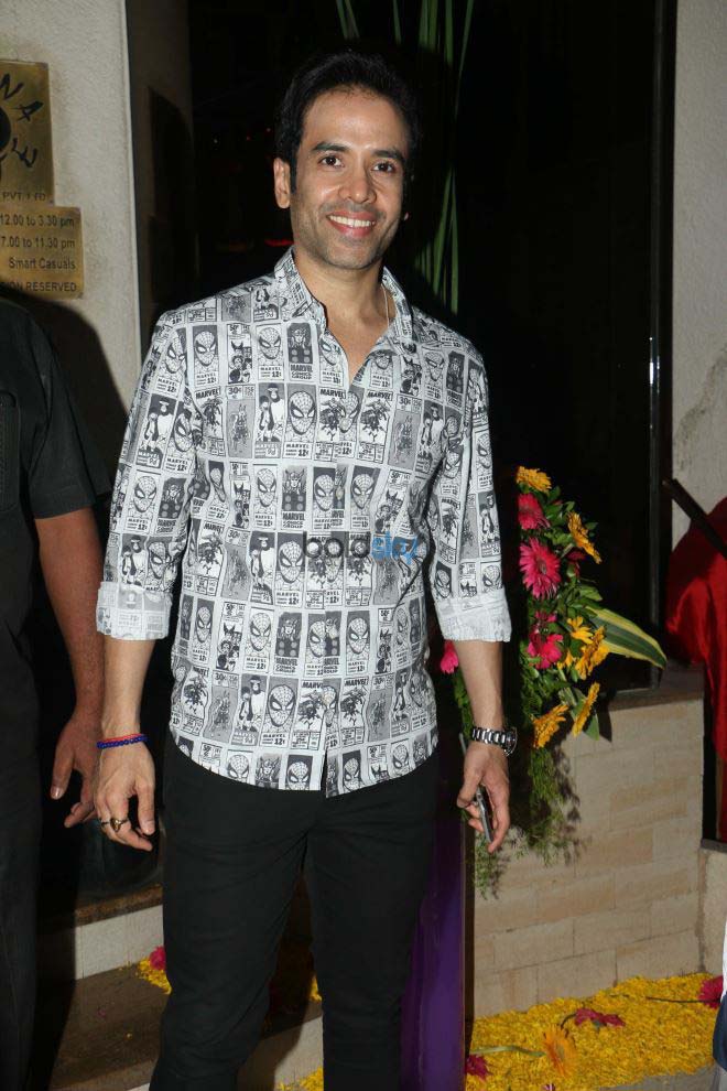 Karishma Kapoor At Asif Bhamla Foundation Host Diwali Bash With ...