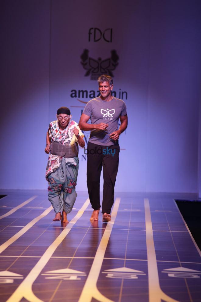 Nida Mahmood Full Show At Amazon India Fashion Week In New Delhi - Boldsky
