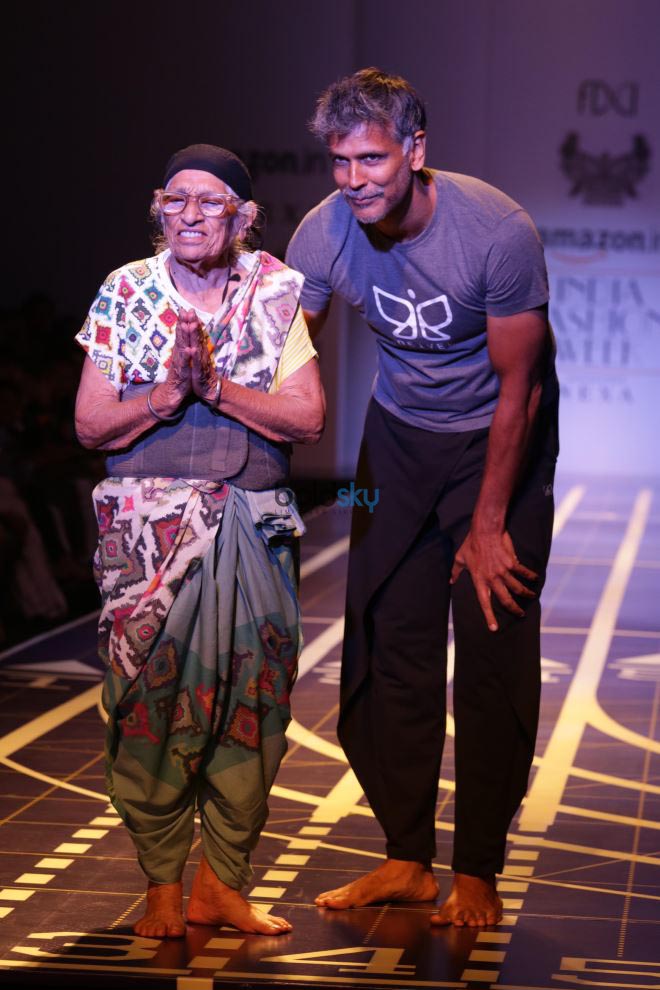 Nida Mahmood Full Show At Amazon India Fashion Week In New Delhi - Boldsky