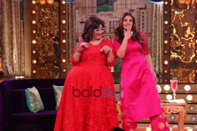 Raveena Tandon On The Set Of Aunty Boli Lagao Boli - Boldsky