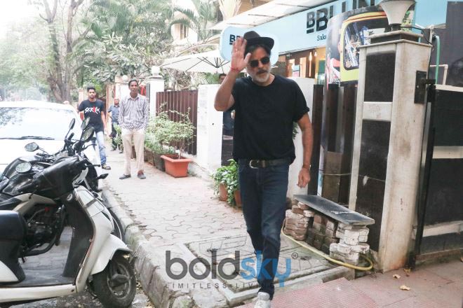 Anil Kapoor Spotted At B Blunt Khar - Boldsky