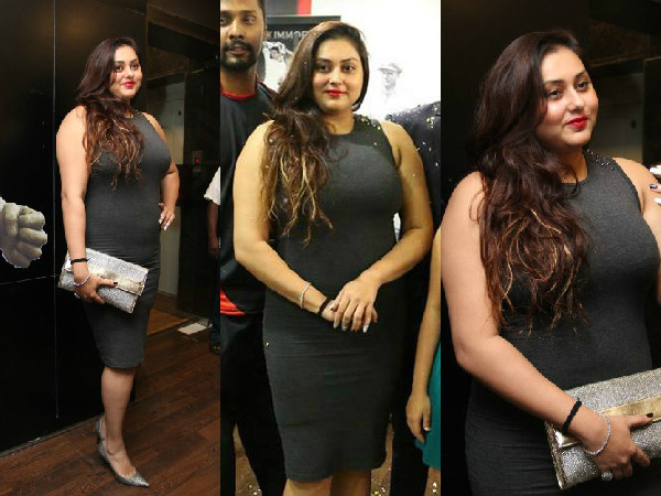 'ஜிம்'மை திறக்க 'கும்'முன்னு வந்த நமீதா...! | Actress Namitha At Slim ...