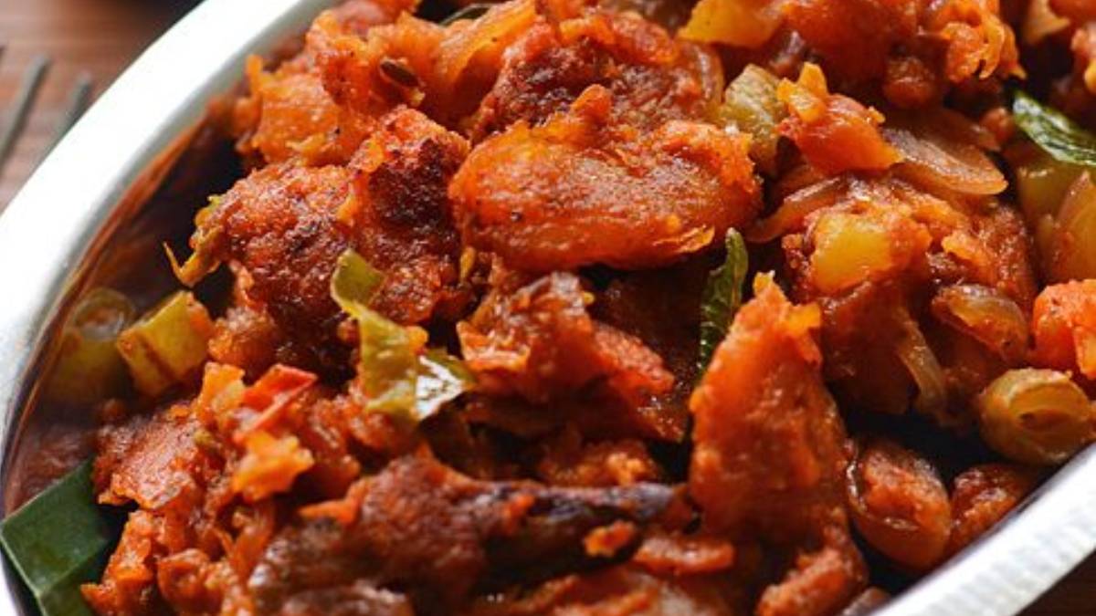 ஹோட்டல் ஸ்டைல் கைமா பரோட்டா | Hotel Style Kaima Parotta Recipe In Tamil ...