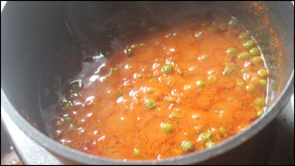 வீட்டுல பச்சை பட்டாணி இருந்தா.. இந்த மாதிரி மசாலா செய்யுங்க.. சப்பாத்தி ...