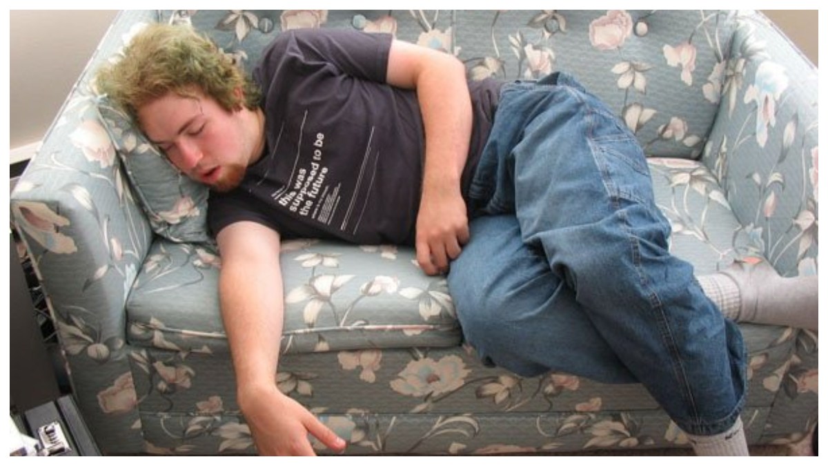 இரவில் ஜீன்ஸ் அணிந்து தூங்கக்கூடாதாம் ஏன் தெரியுமா? | dont sleep with ...