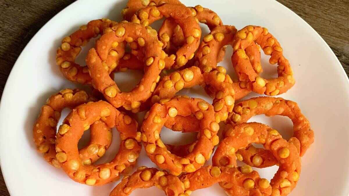 కరకరలాడే చకోడీలు.. వేల ఏళ్లుగా చేస్తున్న టేస్టీ డిష్..!! | How to make ...